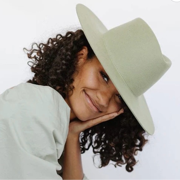 GIGI PIP | Accessories | Gigi Pip Dakota Dae Light Green | Poshmark